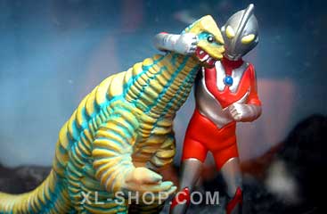 Ultra Scene Gallery 02 Ultraman vs Red King