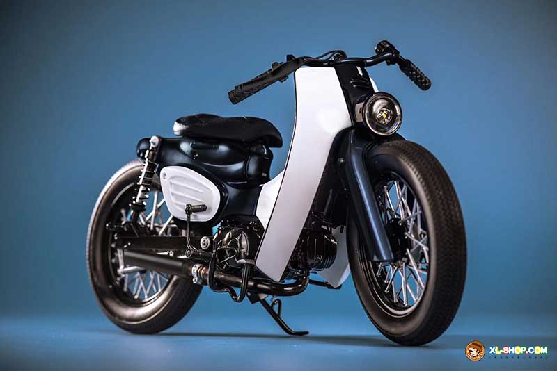 TrickyMan12 - 202405 - 1/6 scale SUPER CUB motorcycle