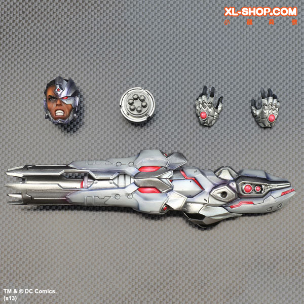 Square Enix - Play Arts Kai - DC Comics Variant - Cyborg